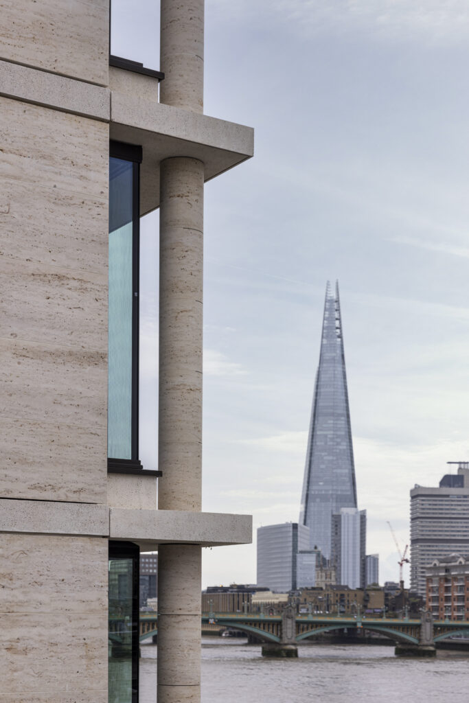 Millennium Bridge House - Vollendete Bauten mit Naturstein von HOFMANN ...