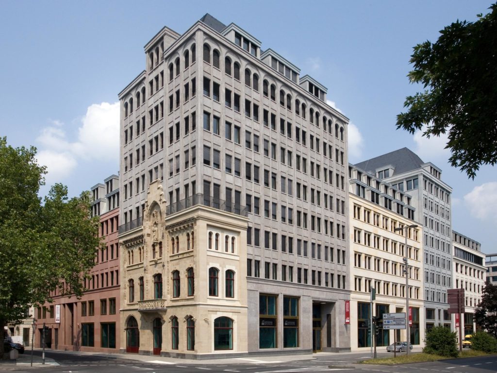 Dominium - Vollendete Bauten mit Naturstein von HOFMANN NATURSTEIN